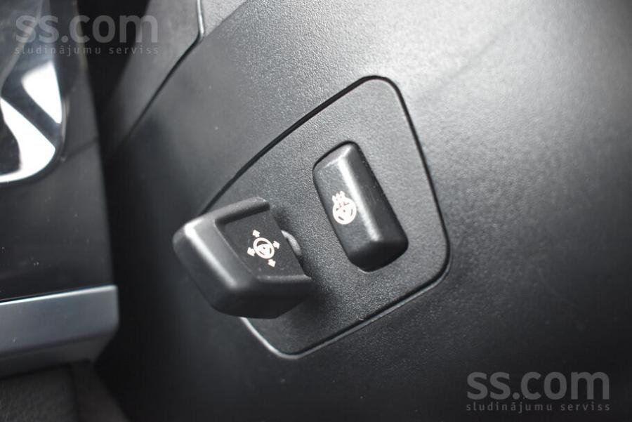 Sarkans BMW X6 2018 Kuldīga, ar dzinēja tilpumu 3.00 L un nobraukumu 0 tūkst. km par 34550 €, foto 21 vietnē AUTOMOTO.COM.LV