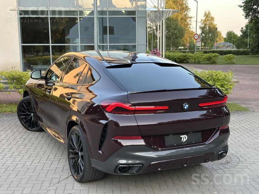 Red BMW X6 2020 in Jelgava, with an engine capacity of 3.00 L and mileage of 118 thousand km for 53500 €, photo 5 on AUTOMOTO.COM.LV