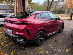Красный БМВ Х6 2021 в Рига, объемом двигателя 3.00 л и пробегом 118 тыс. км за 51000 €, фото 7 на AUTOMOTO.COM.LV