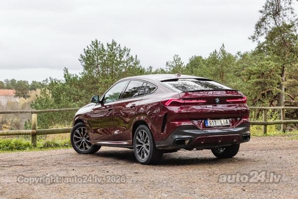 Sarkans BMW X6 2024 Tallina, ar dzinēja tilpumu 3.00 L un nobraukumu 45 tūkst. km par 91500 €, foto 5 vietnē AUTOMOTO.COM.LV
