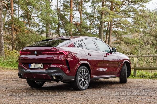 Sarkans BMW X6 2024 Tallina, ar dzinēja tilpumu 3.00 L un nobraukumu 45 tūkst. km par 91500 €, foto 6 vietnē AUTOMOTO.COM.LV