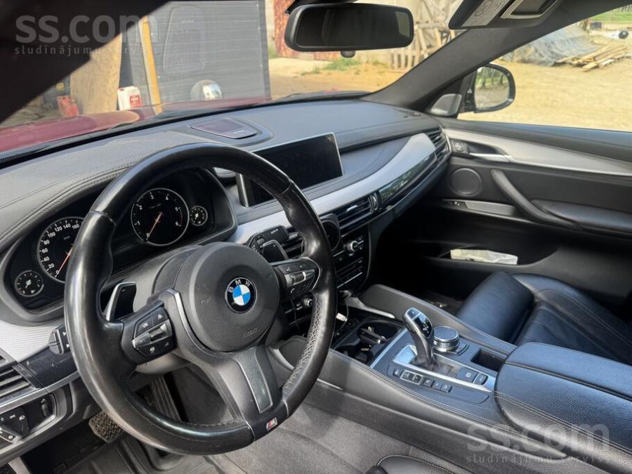 Red BMW X6 2018 in Liepaja, with an engine capacity of 3.00 L and mileage of 128 thousand km for 34990 €, photo 7 on AUTOMOTO.COM.LV