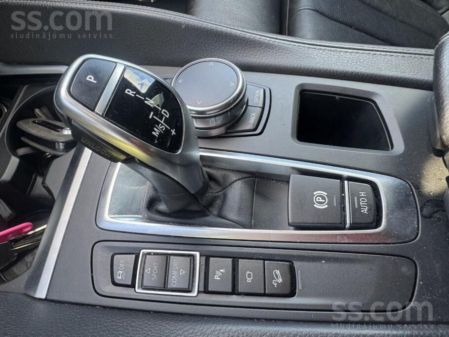 Red BMW X6 2018 in Liepaja, with an engine capacity of 3.00 L and mileage of 128 thousand km for 34990 €, photo 9 on AUTOMOTO.COM.LV
