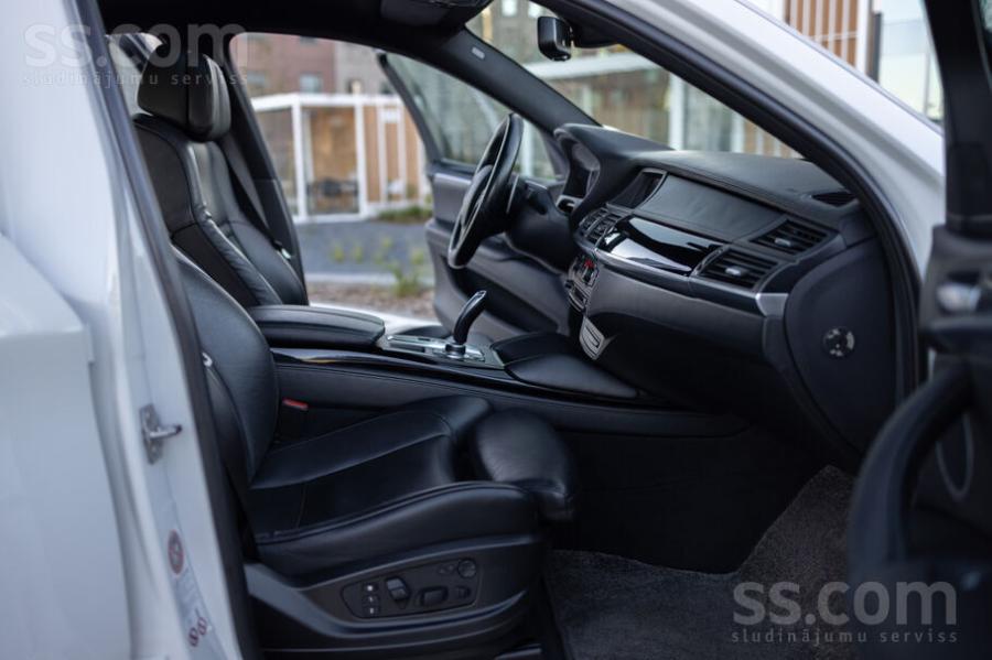 Balts BMW X6 2012 Tallina, ar dzinēja tilpumu 4.40 L un nobraukumu 233 tūkst. km par 19500 €, foto 17 vietnē AUTOMOTO.COM.LV