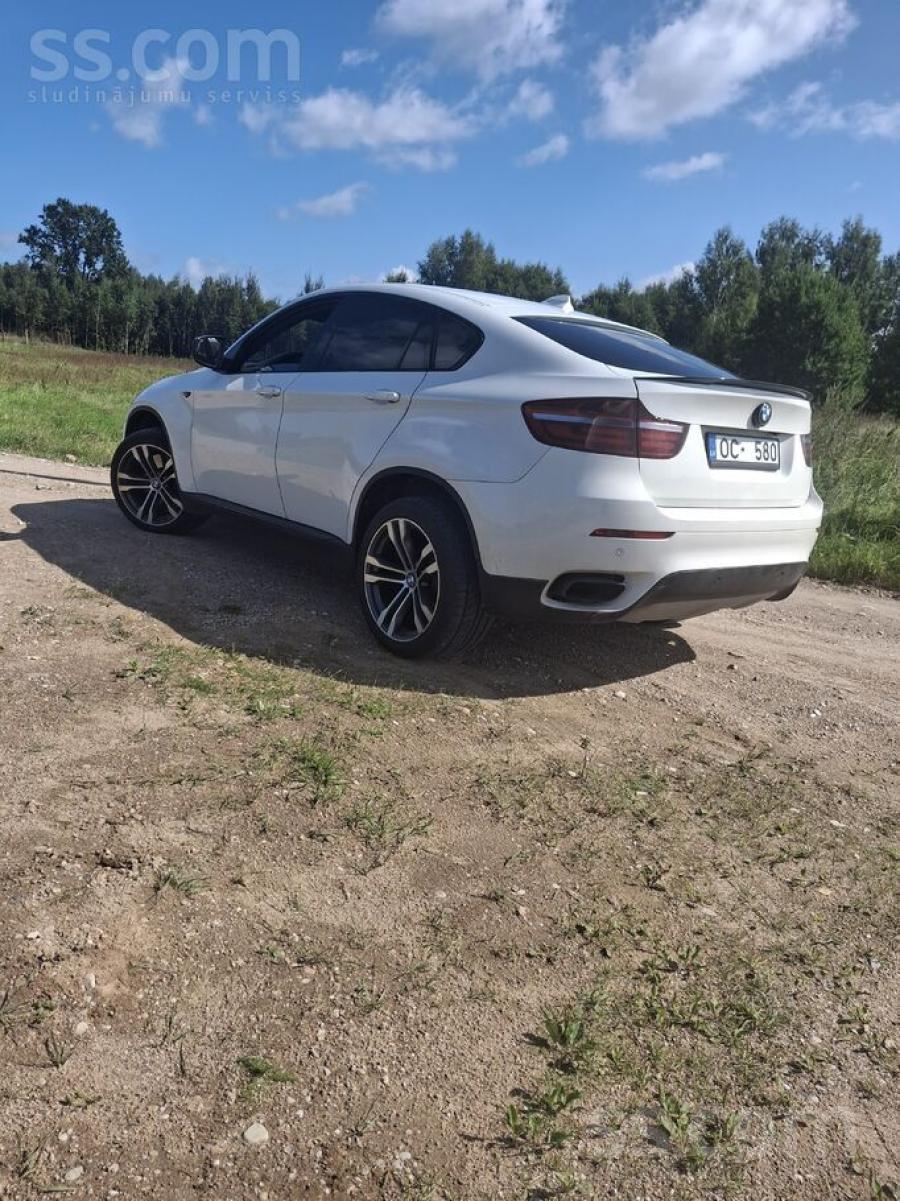 Balts BMW X6 2013 Dobele, ar dzinēja tilpumu 3.00 L un nobraukumu 238 tūkst. km par 15444 €, foto 4 vietnē AUTOMOTO.COM.LV