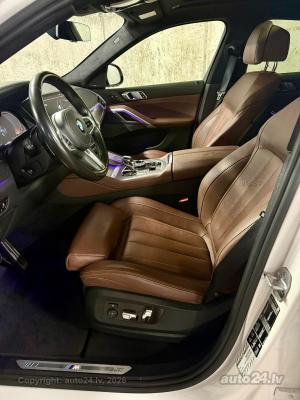 White BMW X6 2020 in Tallinn, with an engine capacity of 3.00 L and mileage of 115 thousand km for 54995 €, photo 16 on AUTOMOTO.COM.LV