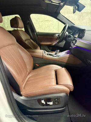 White BMW X6 2020 in Tallinn, with an engine capacity of 3.00 L and mileage of 115 thousand km for 54995 €, photo 19 on AUTOMOTO.COM.LV