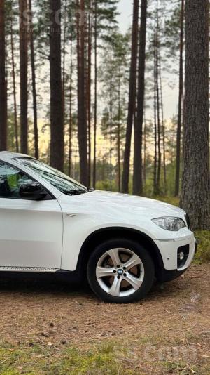 Balts BMW X6 2008 Daugavpils, ar dzinēja tilpumu 3.50 L un nobraukumu 271 tūkst. km par 12000 €, foto 3 vietnē AUTOMOTO.COM.LV