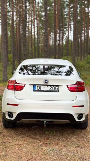 Balts BMW X6 2008 Daugavpils, ar dzinēja tilpumu 3.50 L un nobraukumu 271 tūkst. km par 12000 €, foto 6 vietnē AUTOMOTO.COM.LV