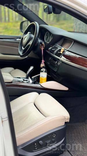 Balts BMW X6 2008 Daugavpils, ar dzinēja tilpumu 3.50 L un nobraukumu 271 tūkst. km par 12000 €, foto 8 vietnē AUTOMOTO.COM.LV