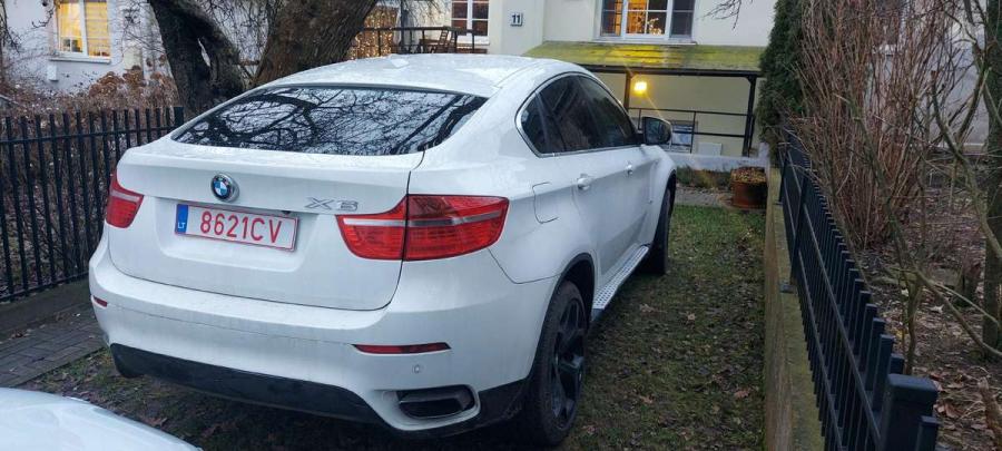 White BMW X6 2009 in Vilnius, with an engine capacity of 4.40 L and mileage of 180 thousand km for 9750 €, photo 2 on AUTOMOTO.COM.LV