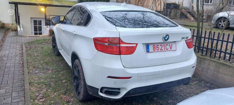 White BMW X6 2009 in Vilnius, with an engine capacity of 4.40 L and mileage of 180 thousand km for 9750 €, photo 3 on AUTOMOTO.COM.LV