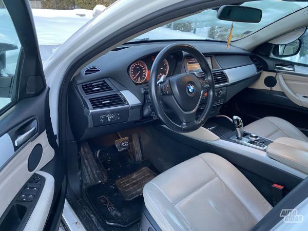 White BMW X6 2009 in Ukmerge, with an engine capacity of 3.00 L and mileage of 334 thousand km for 12000 €, photo 10 on AUTOMOTO.COM.LV