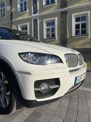 White BMW X6 2009 in Marijampole, with an engine capacity of 2.99 L and mileage of 330 thousand km for 11900 €, photo 6 on AUTOMOTO.COM.LV