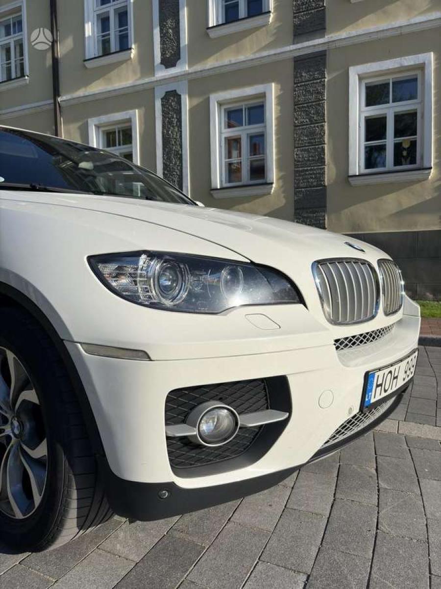 White BMW X6 2009 in Marijampole, with an engine capacity of 2.99 L and mileage of 330 thousand km for 11900 €, photo 6 on AUTOMOTO.COM.LV