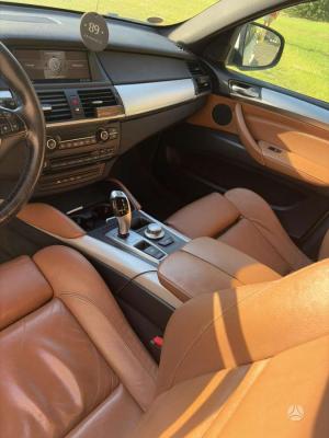 White BMW X6 2009 in Marijampole, with an engine capacity of 2.99 L and mileage of 330 thousand km for 11900 €, photo 15 on AUTOMOTO.COM.LV