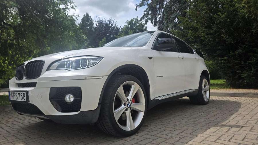 White BMW X6 2009 in Kedainiai, with an engine capacity of 4.40 L and mileage of 183 thousand km for 13333 €, photo 5 on AUTOMOTO.COM.LV
