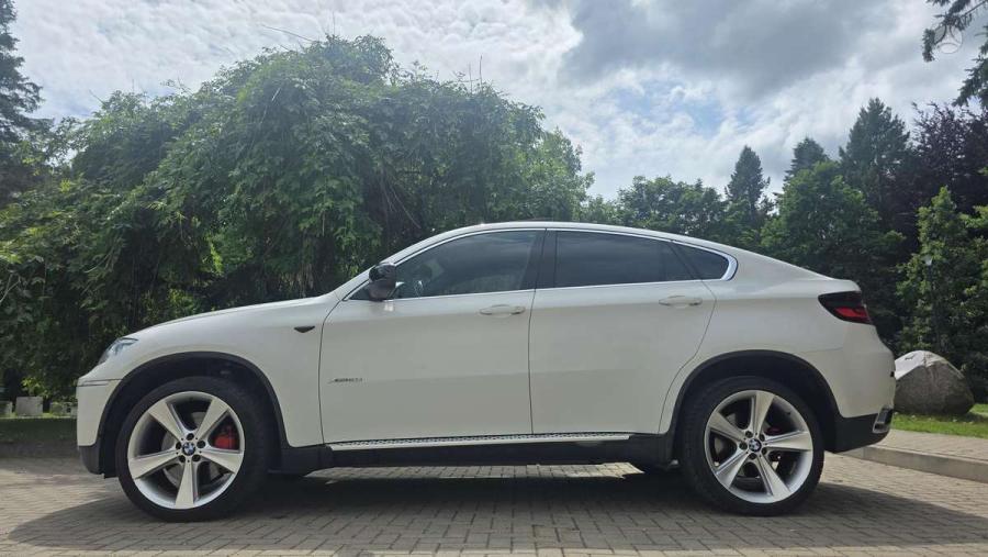White BMW X6 2009 in Kedainiai, with an engine capacity of 4.40 L and mileage of 183 thousand km for 13333 €, photo 7 on AUTOMOTO.COM.LV