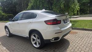 White BMW X6 2009 in Kedainiai, with an engine capacity of 4.40 L and mileage of 183 thousand km for 13333 €, photo 8 on AUTOMOTO.COM.LV