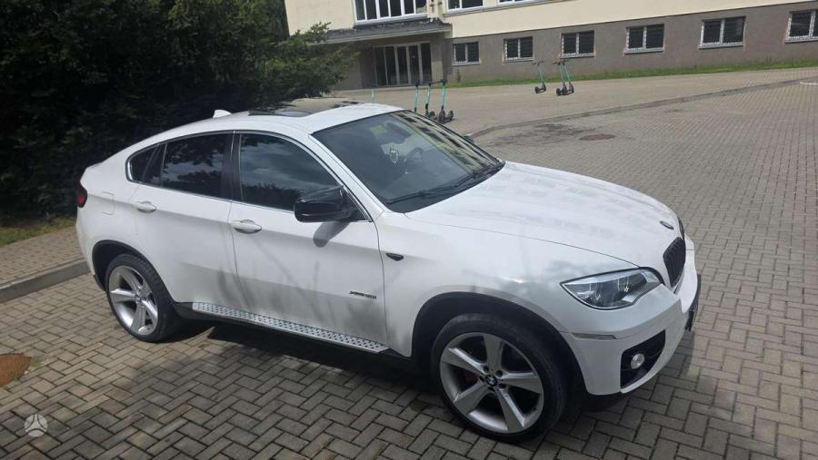 White BMW X6 2009 in Kedainiai, with an engine capacity of 4.40 L and mileage of 183 thousand km for 13333 €, photo 17 on AUTOMOTO.COM.LV