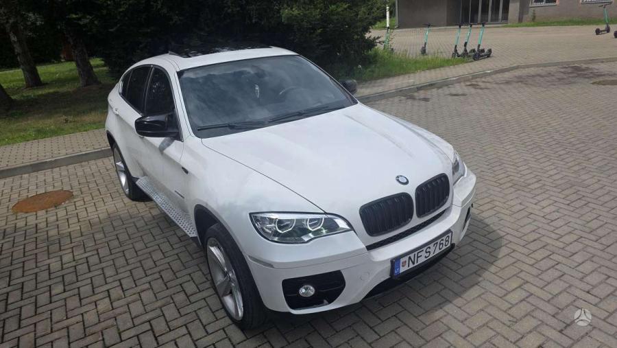 White BMW X6 2009 in Kedainiai, with an engine capacity of 4.40 L and mileage of 183 thousand km for 13333 €, photo 20 on AUTOMOTO.COM.LV