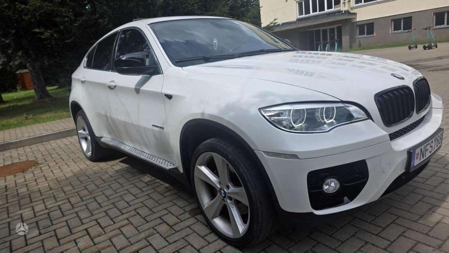 White BMW X6 2009 in Kedainiai, with an engine capacity of 4.40 L and mileage of 183 thousand km for 13333 €, photo 22 on AUTOMOTO.COM.LV