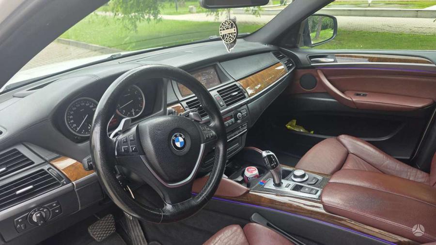 White BMW X6 2009 in Kedainiai, with an engine capacity of 4.40 L and mileage of 183 thousand km for 13333 €, photo 34 on AUTOMOTO.COM.LV