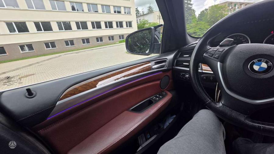 White BMW X6 2009 in Kedainiai, with an engine capacity of 4.40 L and mileage of 183 thousand km for 13333 €, photo 37 on AUTOMOTO.COM.LV