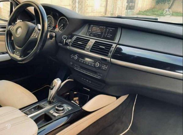 White BMW X6 2009 in Siauliai, with an engine capacity of 0.00 L and mileage of 234 thousand km for 8800 €, photo 5 on AUTOMOTO.COM.LV