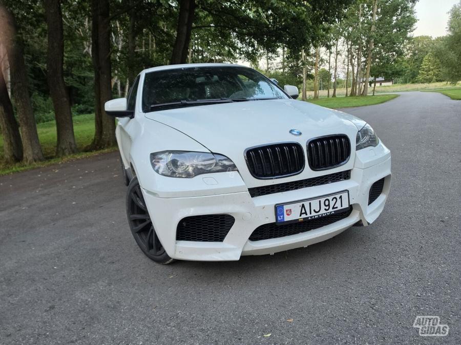 White BMW X6 2009 in Silute, with an engine capacity of 3.00 L and mileage of 390 thousand km for 9200 €, photo 3 on AUTOMOTO.COM.LV