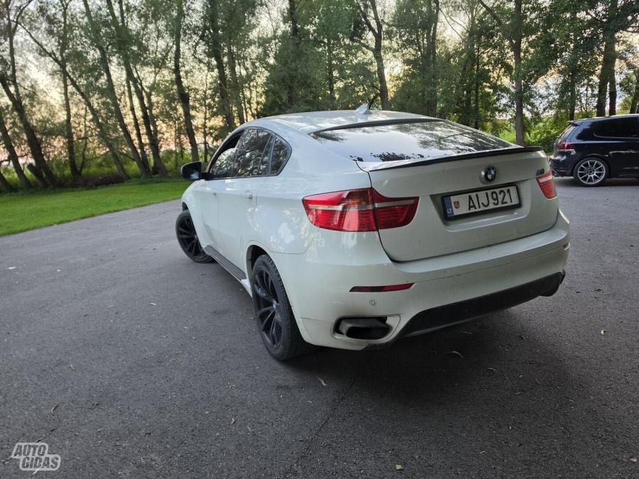 White BMW X6 2009 in Silute, with an engine capacity of 3.00 L and mileage of 390 thousand km for 9200 €, photo 7 on AUTOMOTO.COM.LV