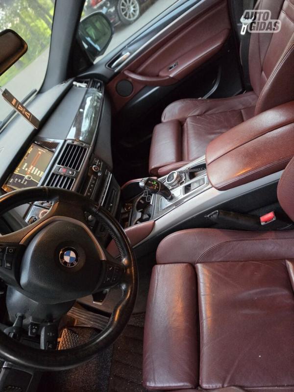 White BMW X6 2009 in Silute, with an engine capacity of 3.00 L and mileage of 390 thousand km for 9200 €, photo 9 on AUTOMOTO.COM.LV