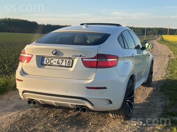 White BMW X6 2010 in Bauska, with an engine capacity of 4.40 L and mileage of 206 thousand km for 20000 €, photo 4 on AUTOMOTO.COM.LV