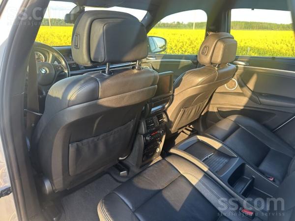 White BMW X6 2010 in Bauska, with an engine capacity of 4.40 L and mileage of 206 thousand km for 20000 €, photo 8 on AUTOMOTO.COM.LV
