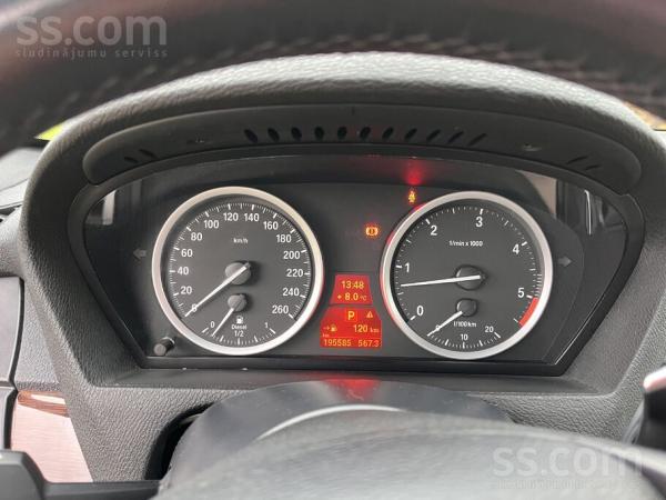 White BMW X6 2011 in Cesis, with an engine capacity of 3.00 L and mileage of 196 thousand km for 15100 €, photo 11 on AUTOMOTO.COM.LV
