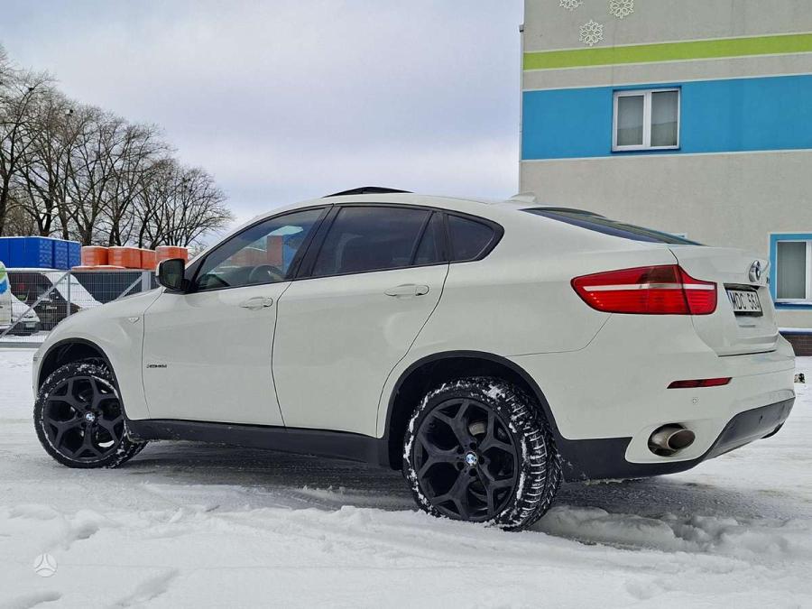 Balts BMW X6 2011 Klaipėda, ar dzinēja tilpumu 3.00 L un nobraukumu 266 tūkst. km par 11600 €, foto 7 vietnē AUTOMOTO.COM.LV