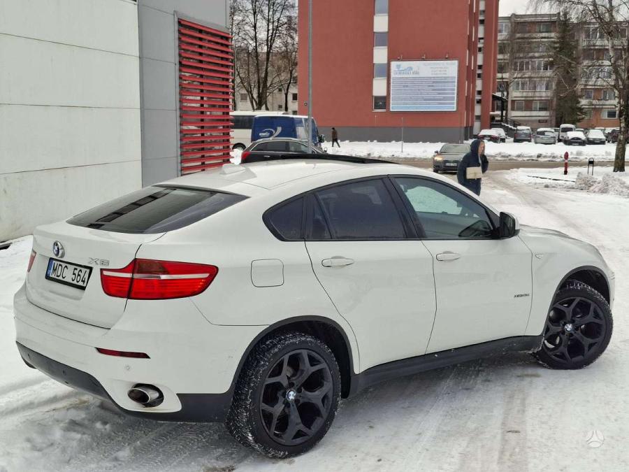 Balts BMW X6 2011 Klaipėda, ar dzinēja tilpumu 3.00 L un nobraukumu 266 tūkst. km par 11600 €, foto 9 vietnē AUTOMOTO.COM.LV