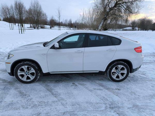 White BMW X6 2011 in Panevezys, with an engine capacity of 2.98 L and mileage of 260 thousand km for 12212 €, photo 8 on AUTOMOTO.COM.LV