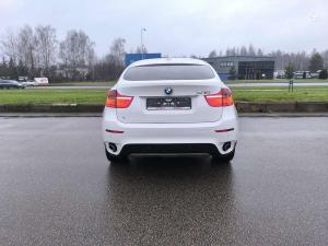 White BMW X6 2011 in Panevezys, with an engine capacity of 2.99 L and mileage of 244 thousand km for 11600 €, photo 12 on AUTOMOTO.COM.LV