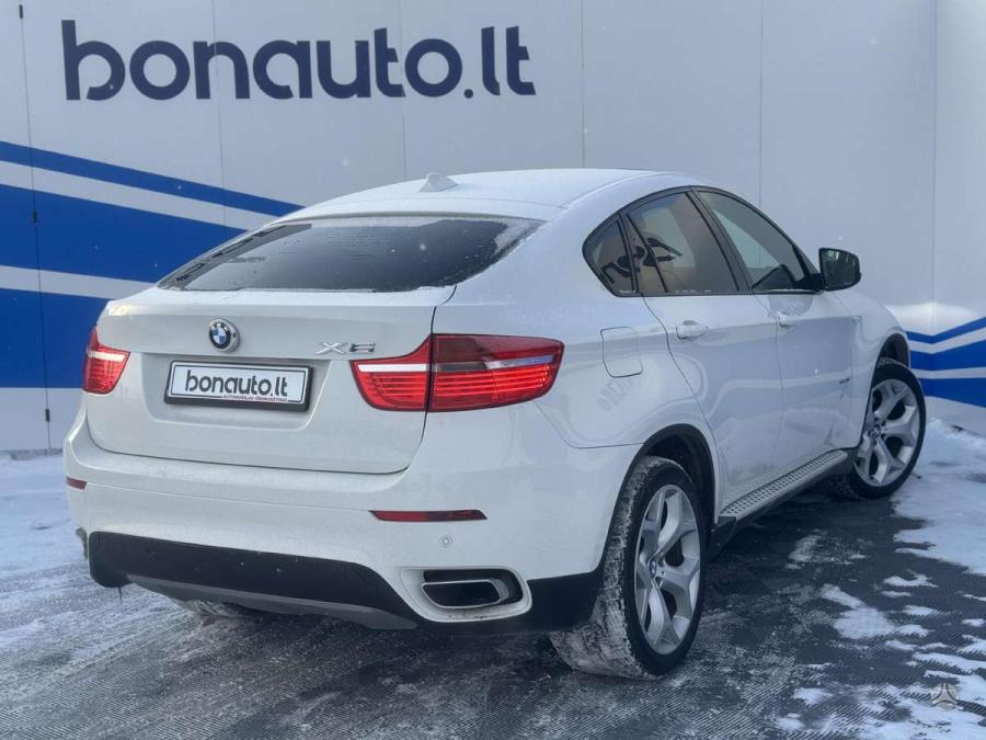 Balts BMW X6 2011 Kauņa, ar dzinēja tilpumu 2.99 L un nobraukumu 324 tūkst. km par 13999 €, foto 3 vietnē AUTOMOTO.COM.LV