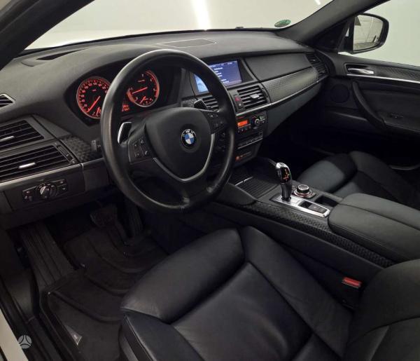 Balts BMW X6 2011 Marijampole, ar dzinēja tilpumu 2.99 L un nobraukumu 221 tūkst. km par 13850 €, foto 2 vietnē AUTOMOTO.COM.LV