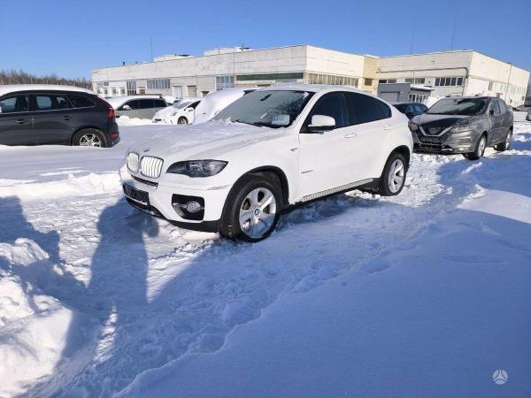 Balts BMW X6 2011 Panevēža, ar dzinēja tilpumu 3.00 L un nobraukumu 244 tūkst. km par 11600 €, foto 2 vietnē AUTOMOTO.COM.LV