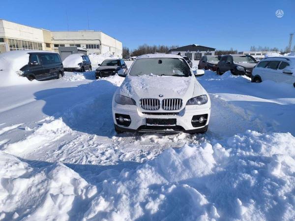 Balts BMW X6 2011 Panevēža, ar dzinēja tilpumu 3.00 L un nobraukumu 244 tūkst. km par 11600 €, foto 5 vietnē AUTOMOTO.COM.LV