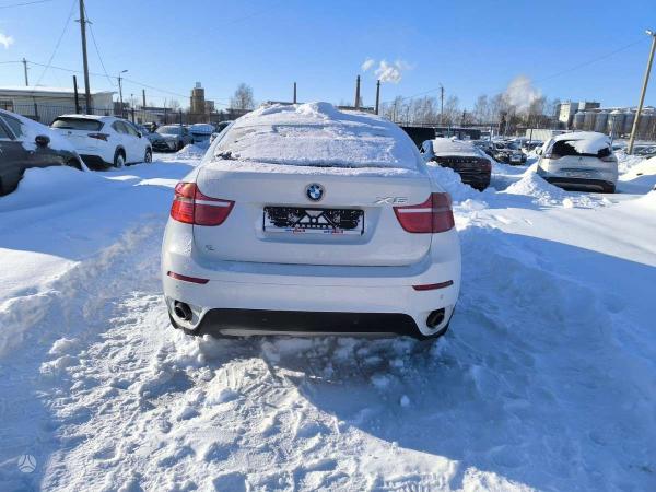 Balts BMW X6 2011 Panevēža, ar dzinēja tilpumu 3.00 L un nobraukumu 244 tūkst. km par 11600 €, foto 6 vietnē AUTOMOTO.COM.LV