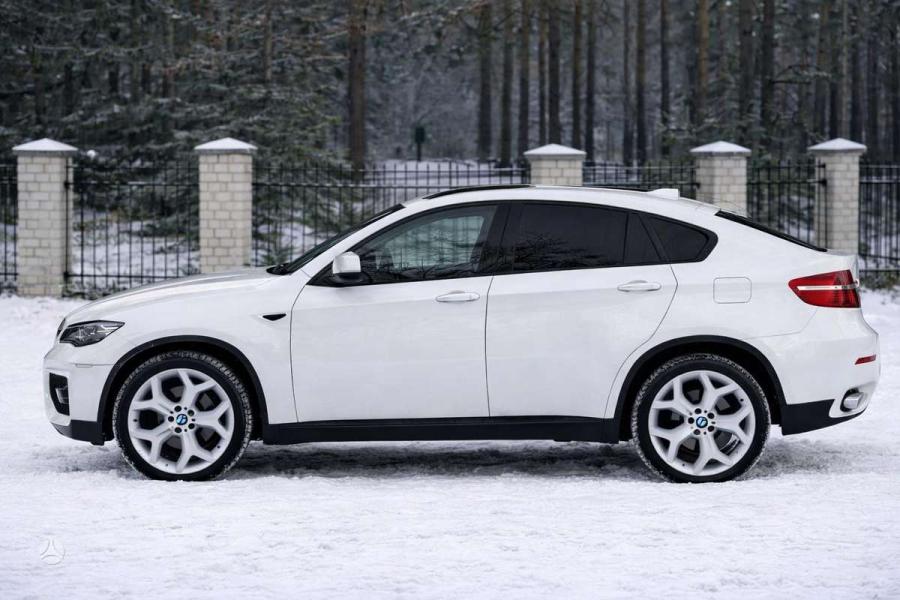 White BMW X6 2011 in Vilnius, with an engine capacity of 2.99 L and mileage of 277 thousand km for 12500 €, photo 10 on AUTOMOTO.COM.LV