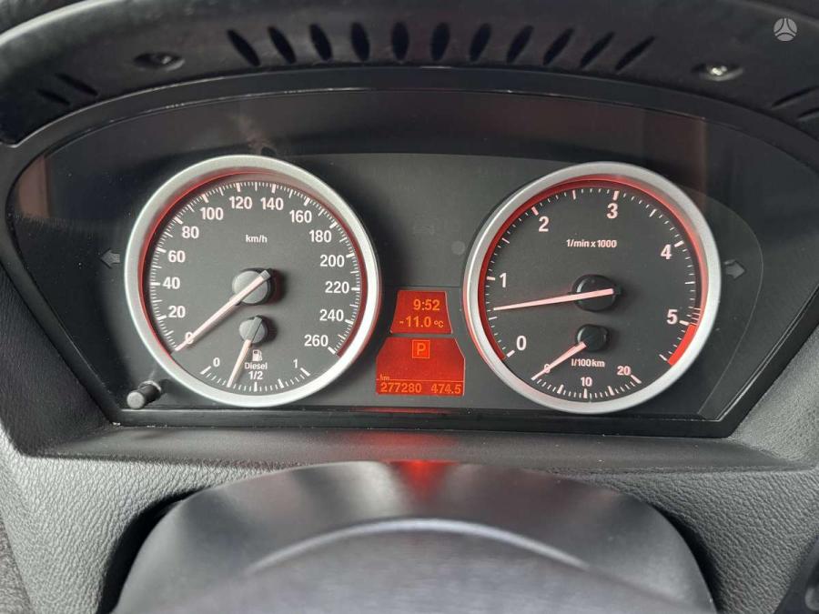 White BMW X6 2011 in Vilnius, with an engine capacity of 2.99 L and mileage of 277 thousand km for 12500 €, photo 17 on AUTOMOTO.COM.LV