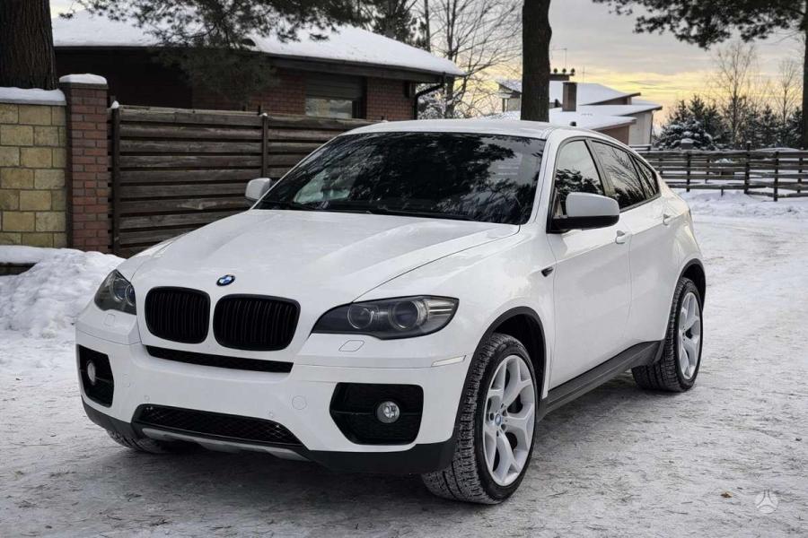 White BMW X6 2011 in Vilnius, with an engine capacity of 2.99 L and mileage of 277 thousand km for 12500 €, photo 11 on AUTOMOTO.COM.LV