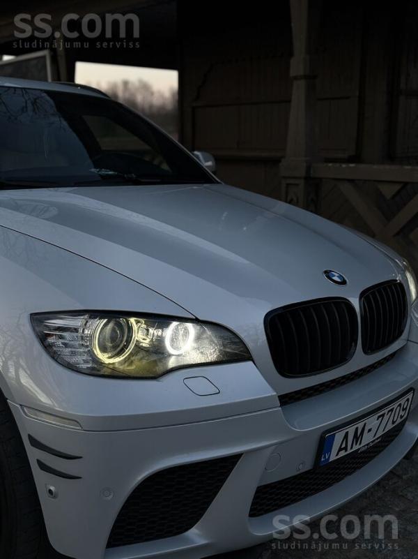 White BMW X6 2011 in Kuldiga, with an engine capacity of 3.00 L and mileage of 0 thousand km for 14995 €, photo 4 on AUTOMOTO.COM.LV