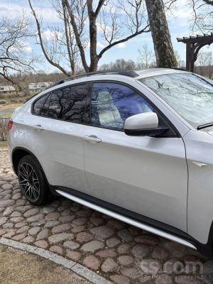 Balts BMW X6 2011 Kuldīga, ar dzinēja tilpumu 3.00 L un nobraukumu 0 tūkst. km par 14995 €, foto 13 vietnē AUTOMOTO.COM.LV