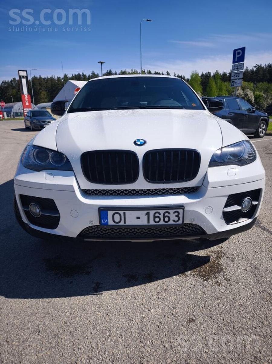 White BMW X6 2011 in Riga, with an engine capacity of 3.00 L and mileage of 205 thousand km for 13299 €, photo 4 on AUTOMOTO.COM.LV